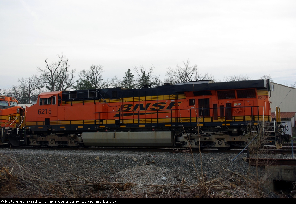 BNSF 6215